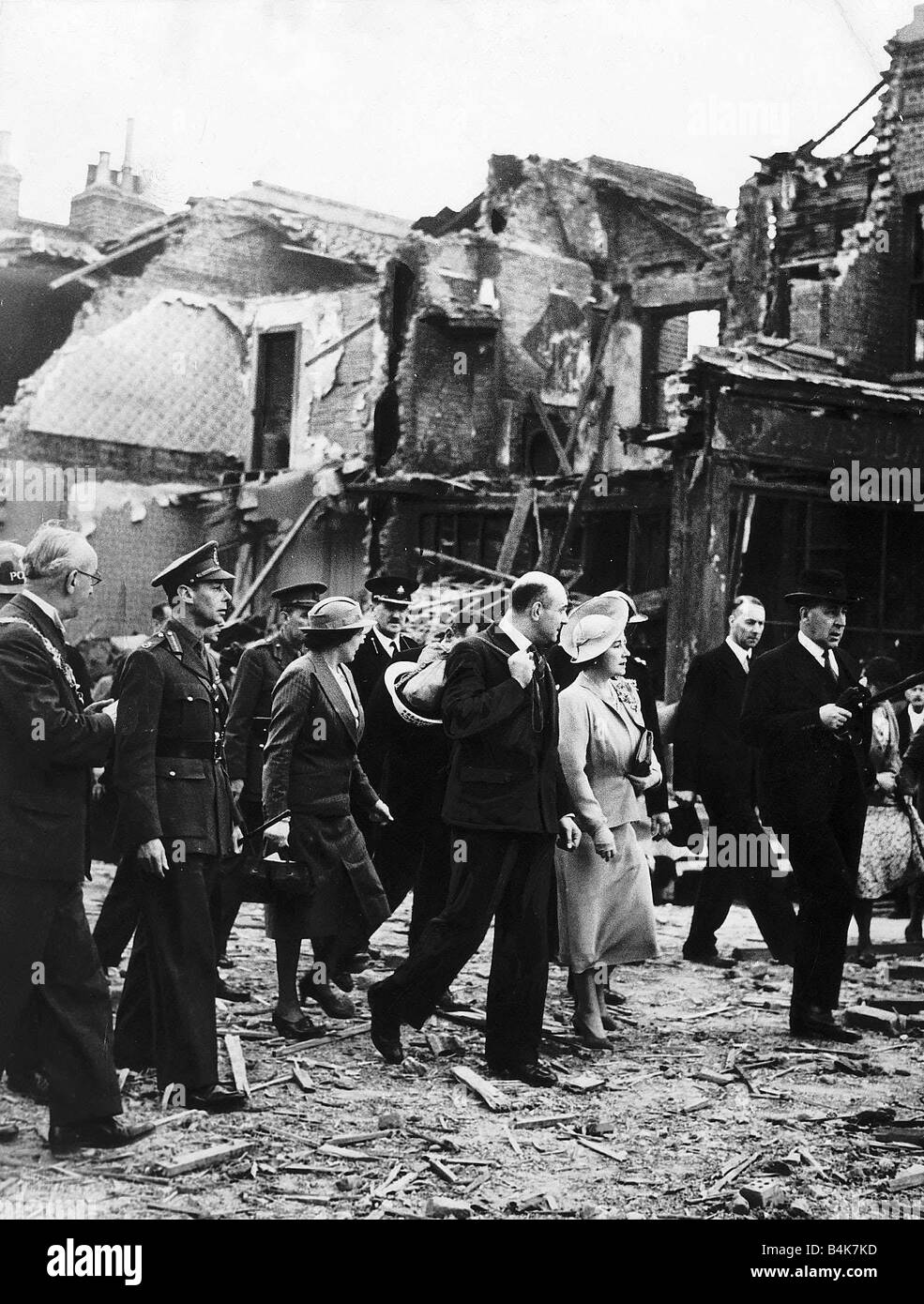 King and queen ww2 hi-res stock photography and images - Alamy