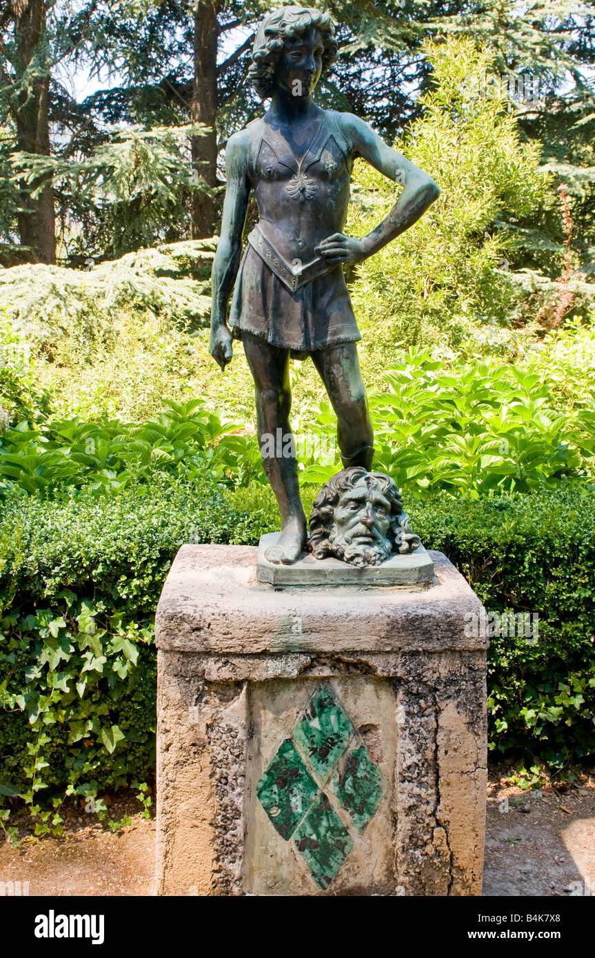 David goliath statue hi-res stock photography and images - Alamy