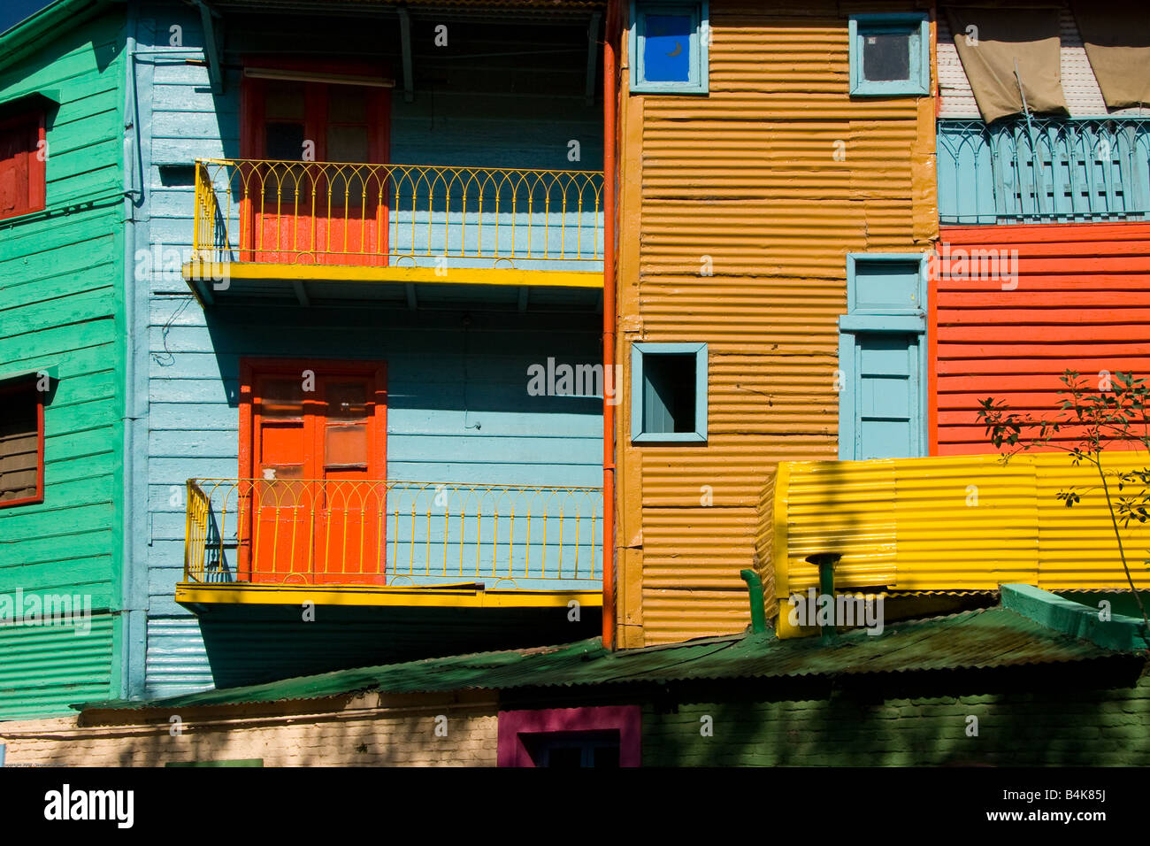 Bright coloured houses hi-res stock photography and images - Alamy