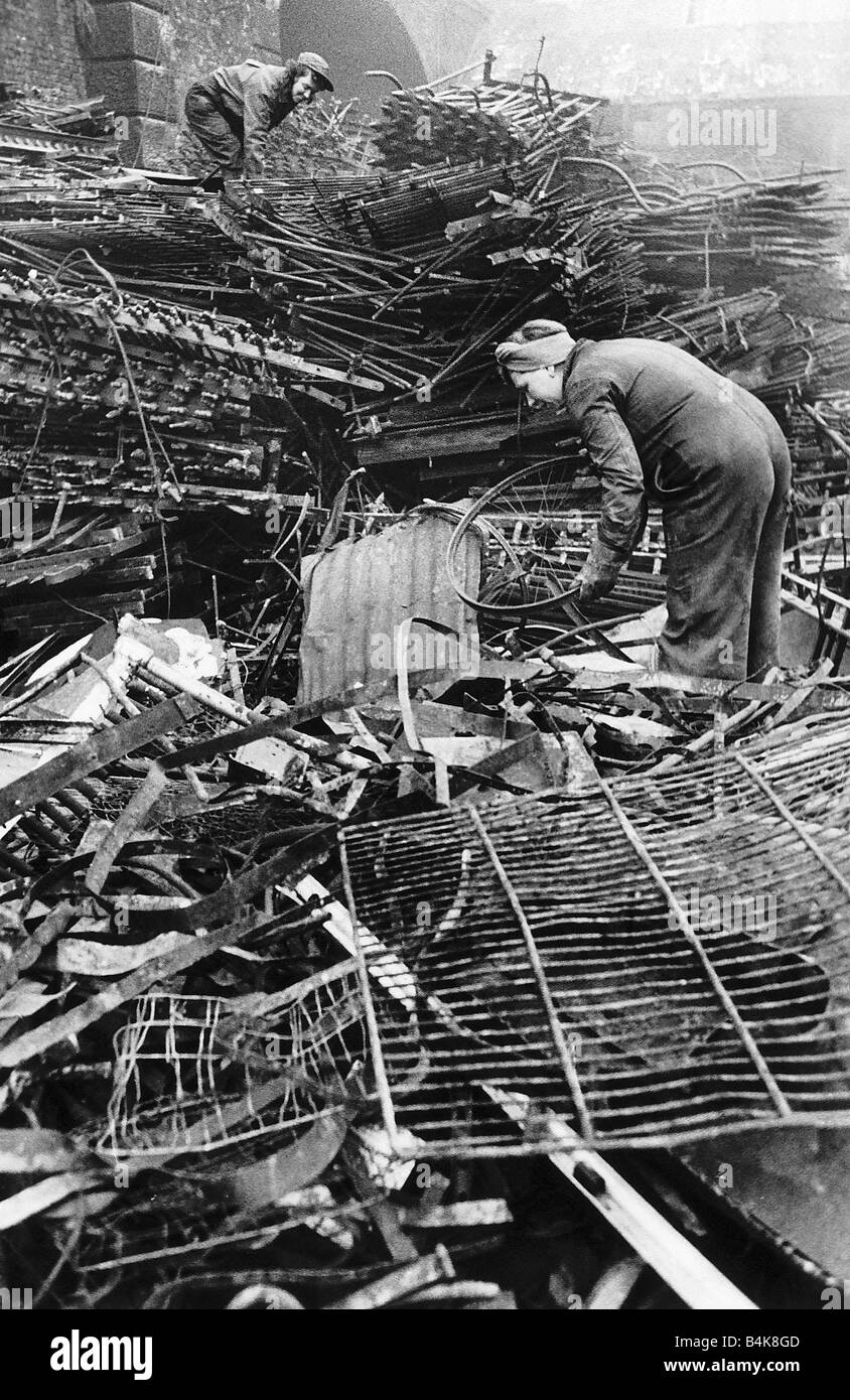 Recycling for the war effort hi-res stock photography and images - Alamy