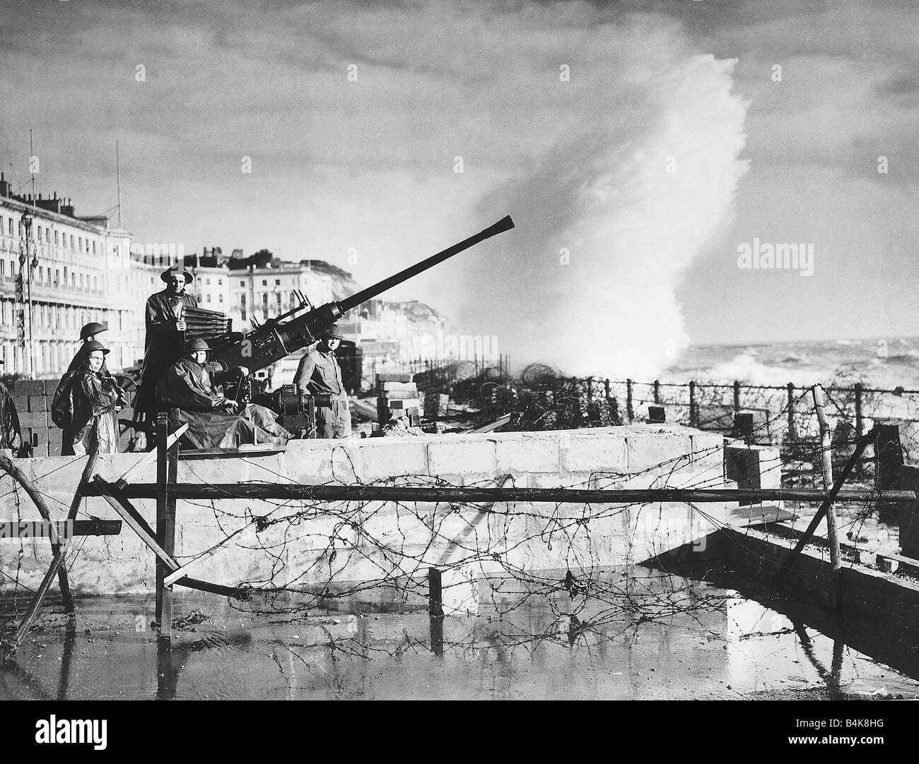 Ww2 anti aircraft gun hi-res stock photography and images - Alamy