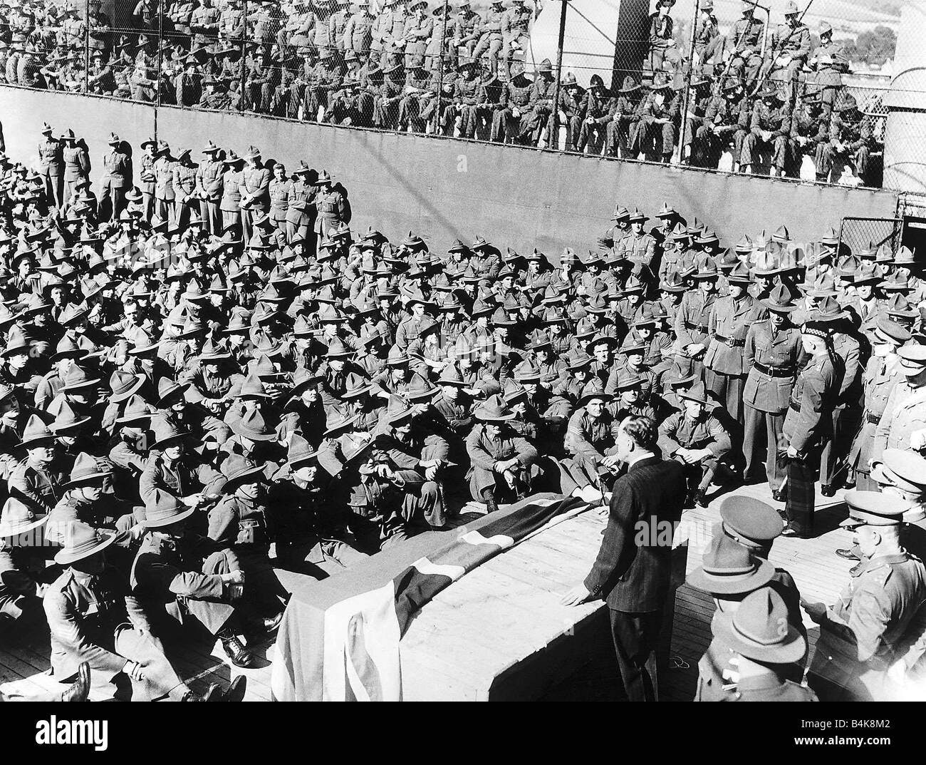Australian and New Zealand forces ANZACS arrive at a British port to ...