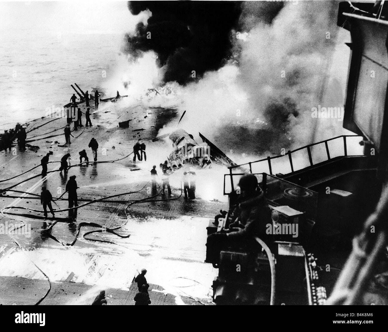 Ww2 battle of iwo jima 1945 Black and White Stock Photos & Images - Alamy
