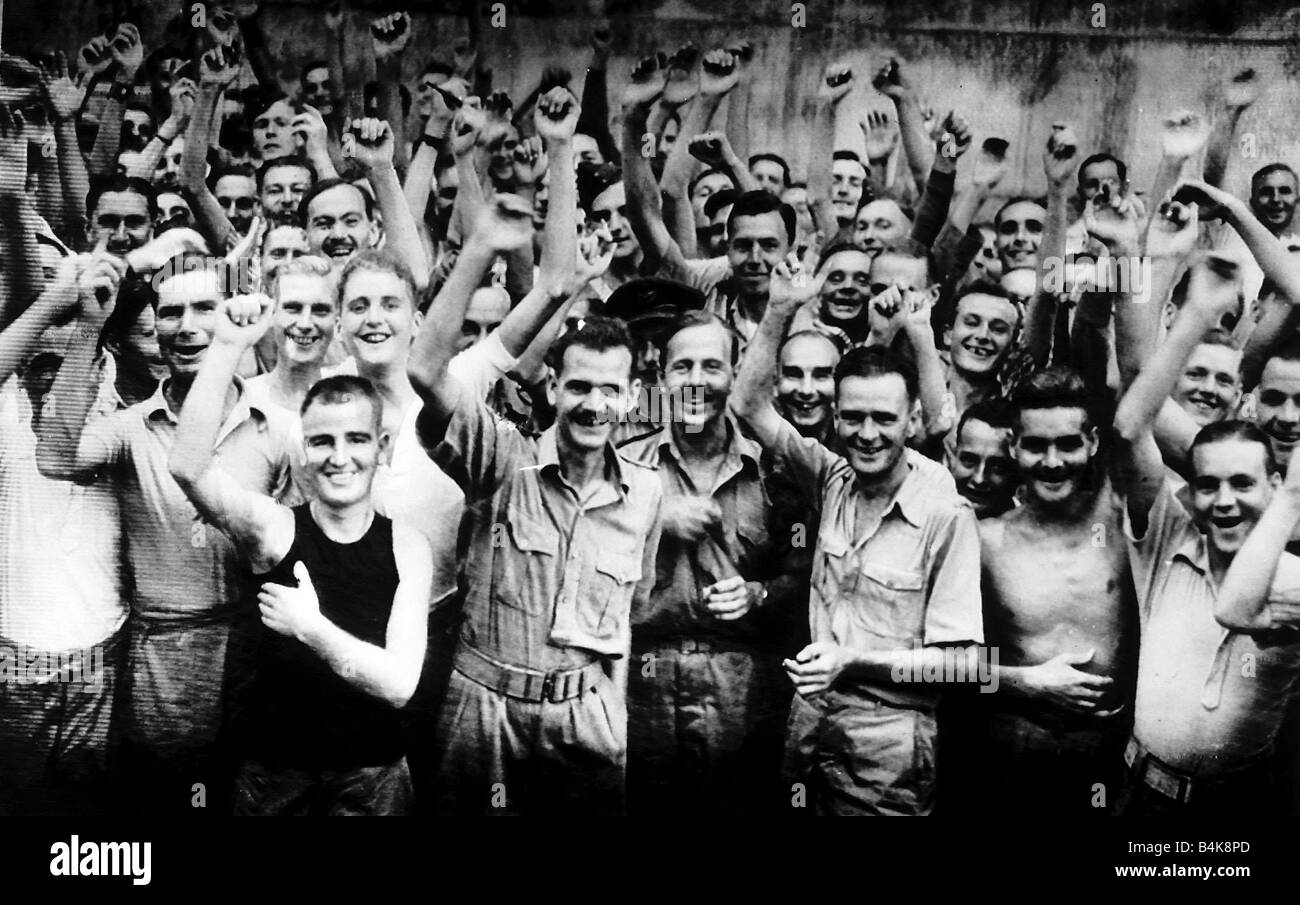 Ww2 pows in camp hi-res stock photography and images - Alamy