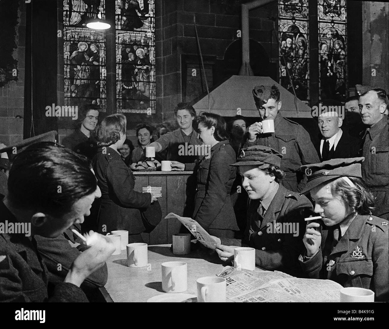 WW2 St Helen s Church Worcester May 44 being used as a YMCA canteen ...