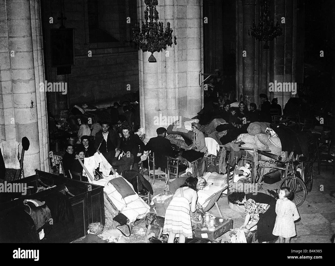 World war two ww2 conflict military refugees family struggle hi-res ...