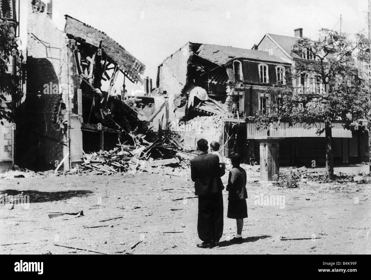 Ww2 family hi-res stock photography and images - Alamy