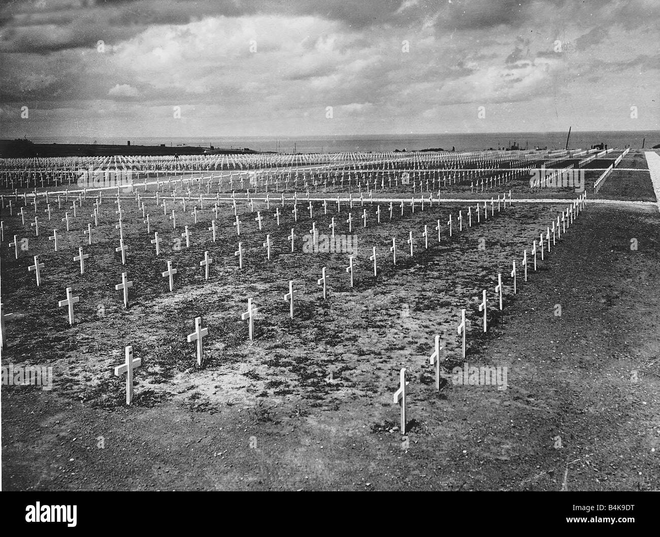 American ww2 cemetery Black and White Stock Photos & Images - Alamy