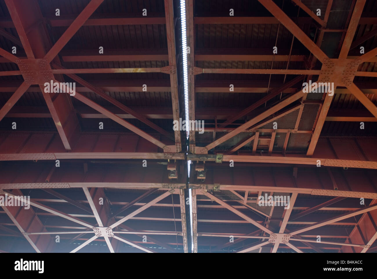 Underside of Pulaski Bridge showing drawbridge joint along Newtown ...