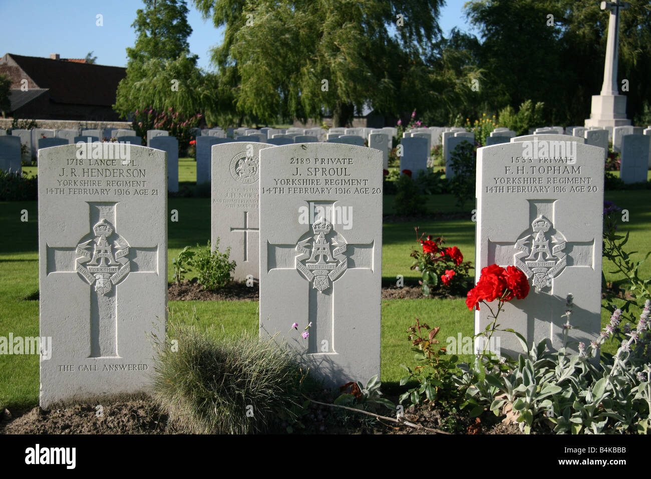 Three headstones hi-res stock photography and images - Alamy