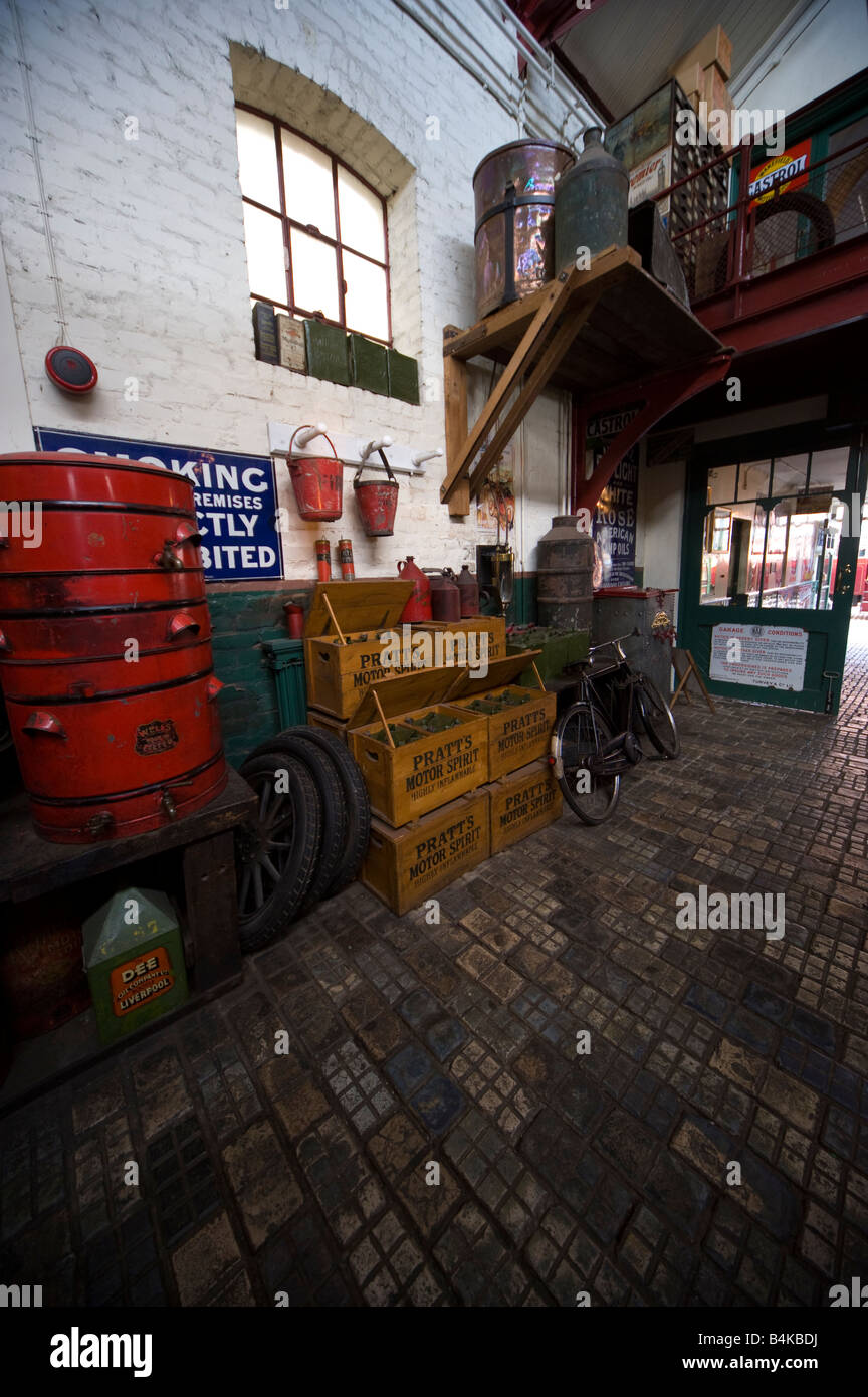 The inside of an 1900's garage Stock Photo - Alamy