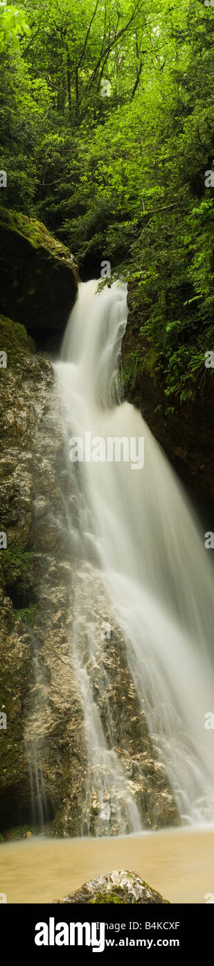 Scenic waterall hi-res stock photography and images - Alamy