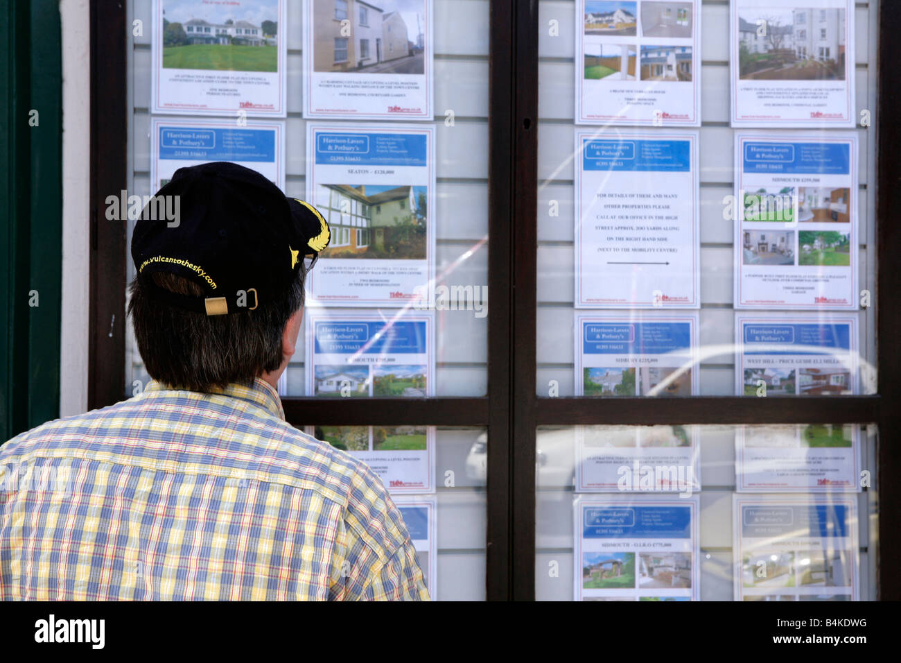 Estate Agents window Devon Stock Photo - Alamy