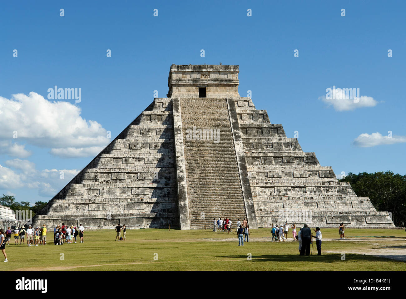 The Pyramid at Chichen Itza Stock Photo - Alamy