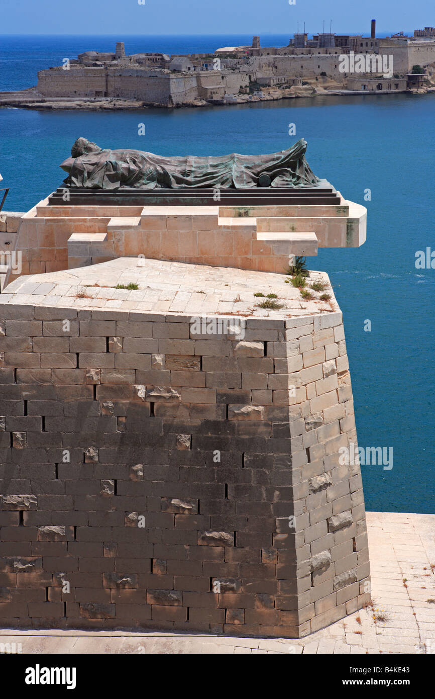 World War II Monument, Grand Harbour, Malta Stock Photo - Alamy