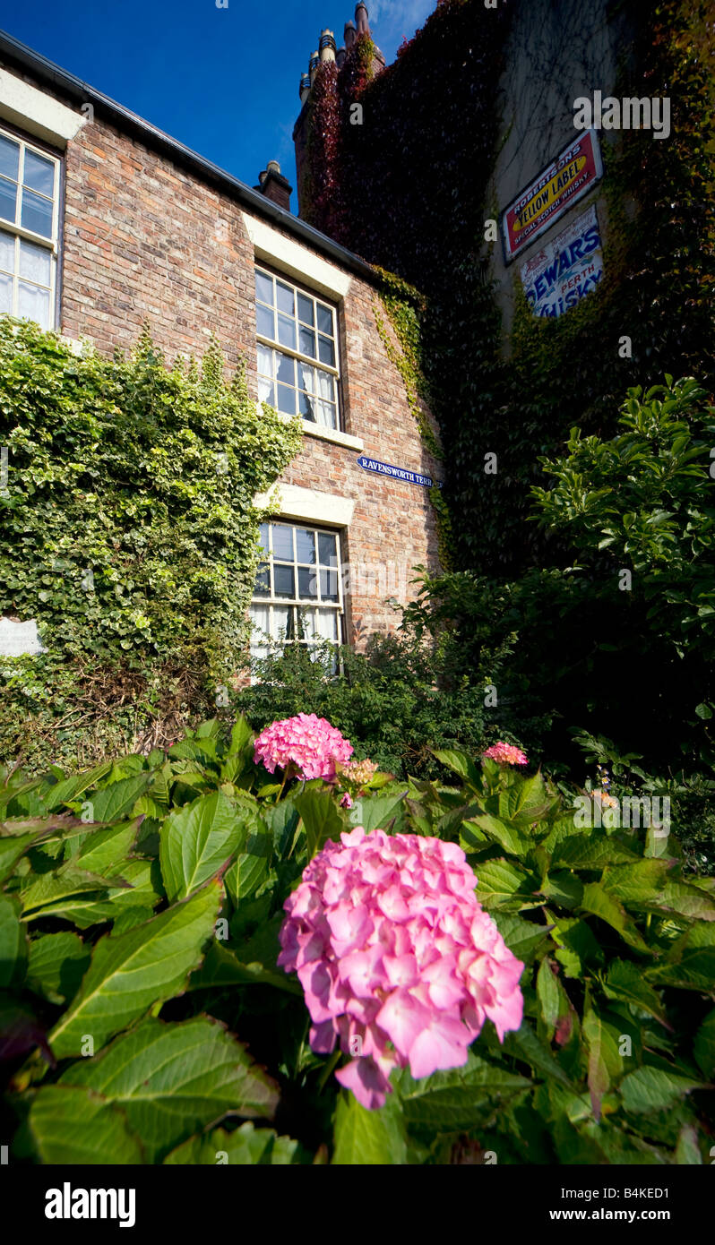 An Edwardian terrace house Stock Photo - Alamy
