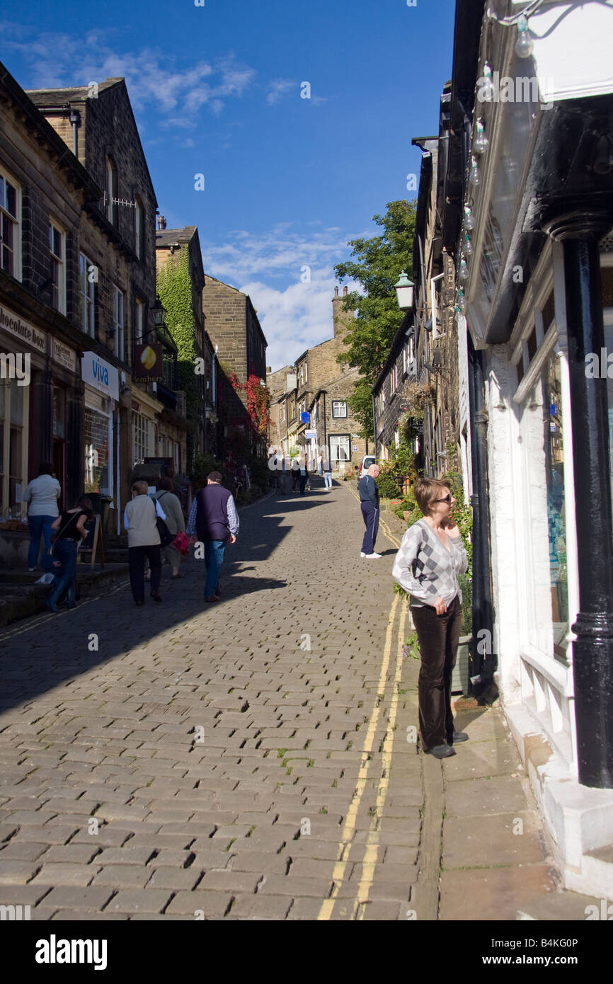 Haworth high street hi-res stock photography and images - Alamy