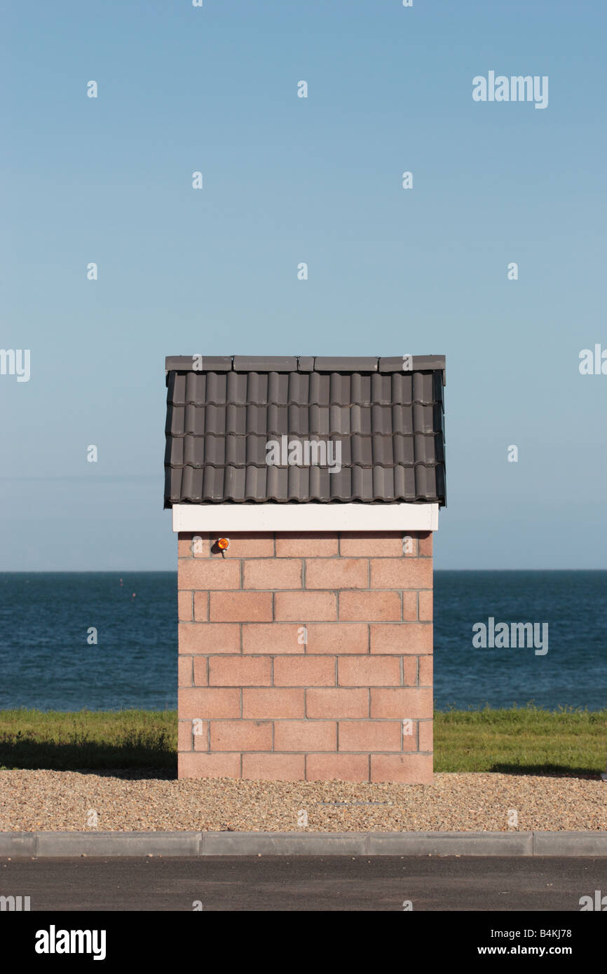 Breeze block building hi-res stock photography and images - Alamy