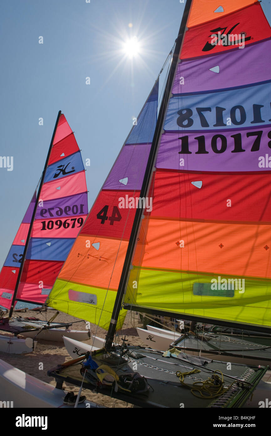 Colourful sails hi-res stock photography and images - Alamy