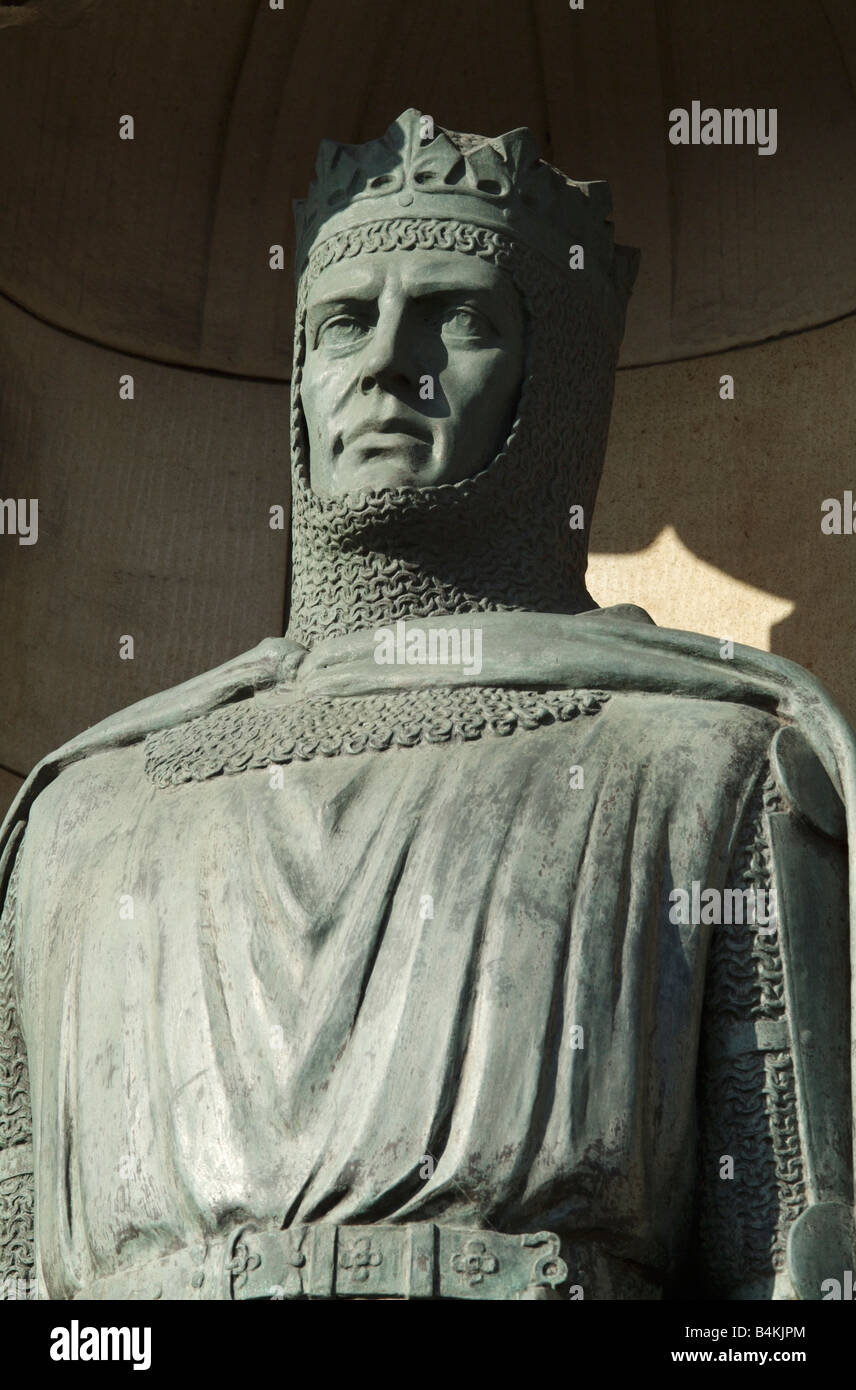 Robert bruce crown hi-res stock photography and images - Alamy