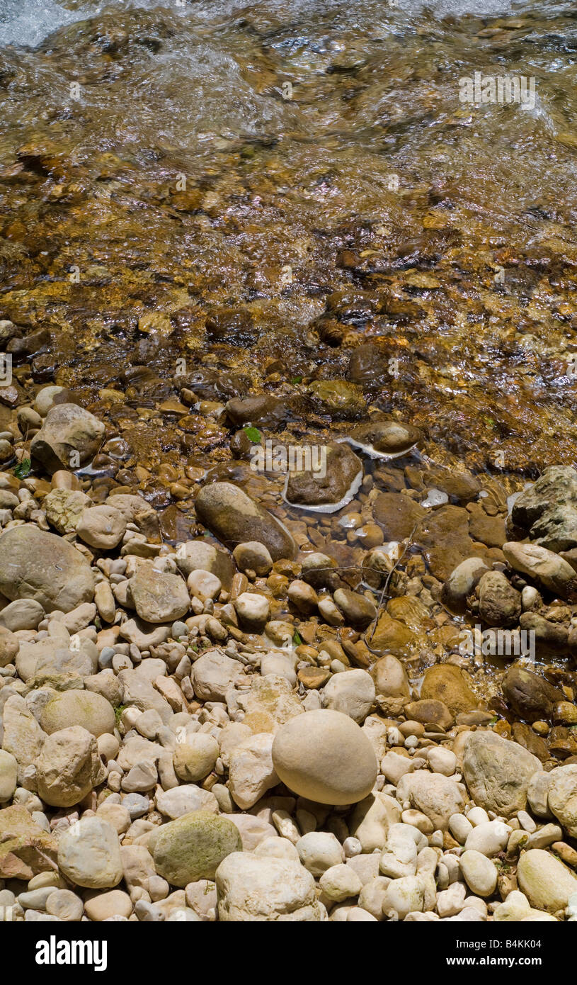 Riverbank with stones hi-res stock photography and images - Alamy