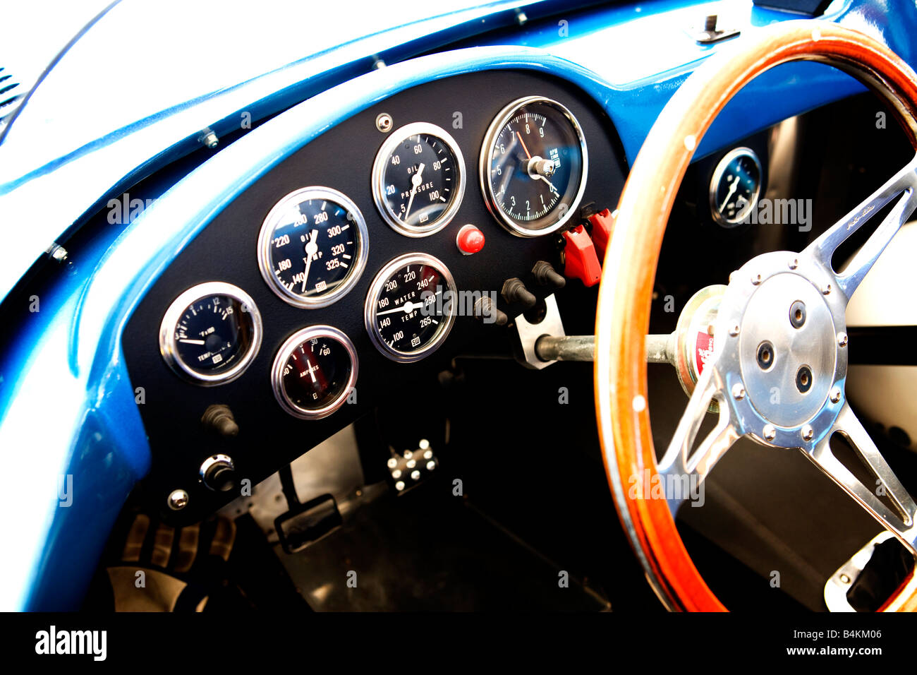 dashboard of classic racing car at goodwood revival Stock Photo - Alamy