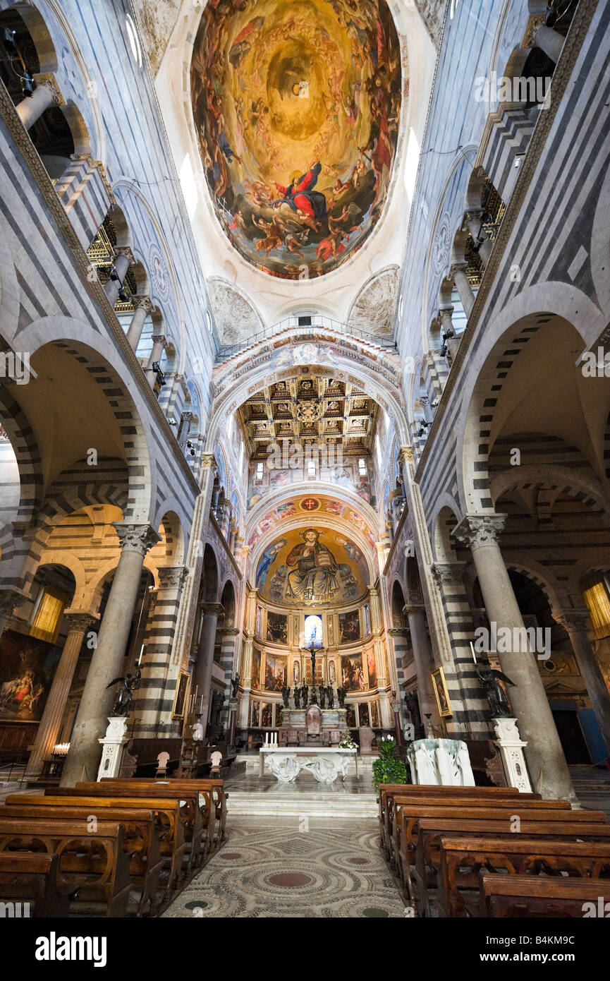 Roof of the duomo pisa hi-res stock photography and images - Alamy