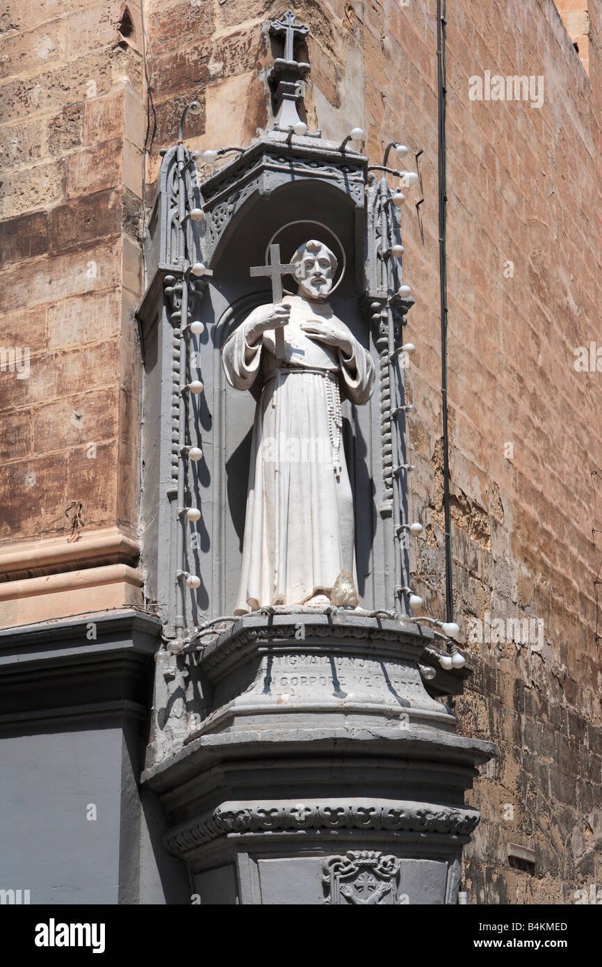 Saints statue valletta malta hi-res stock photography and images - Alamy