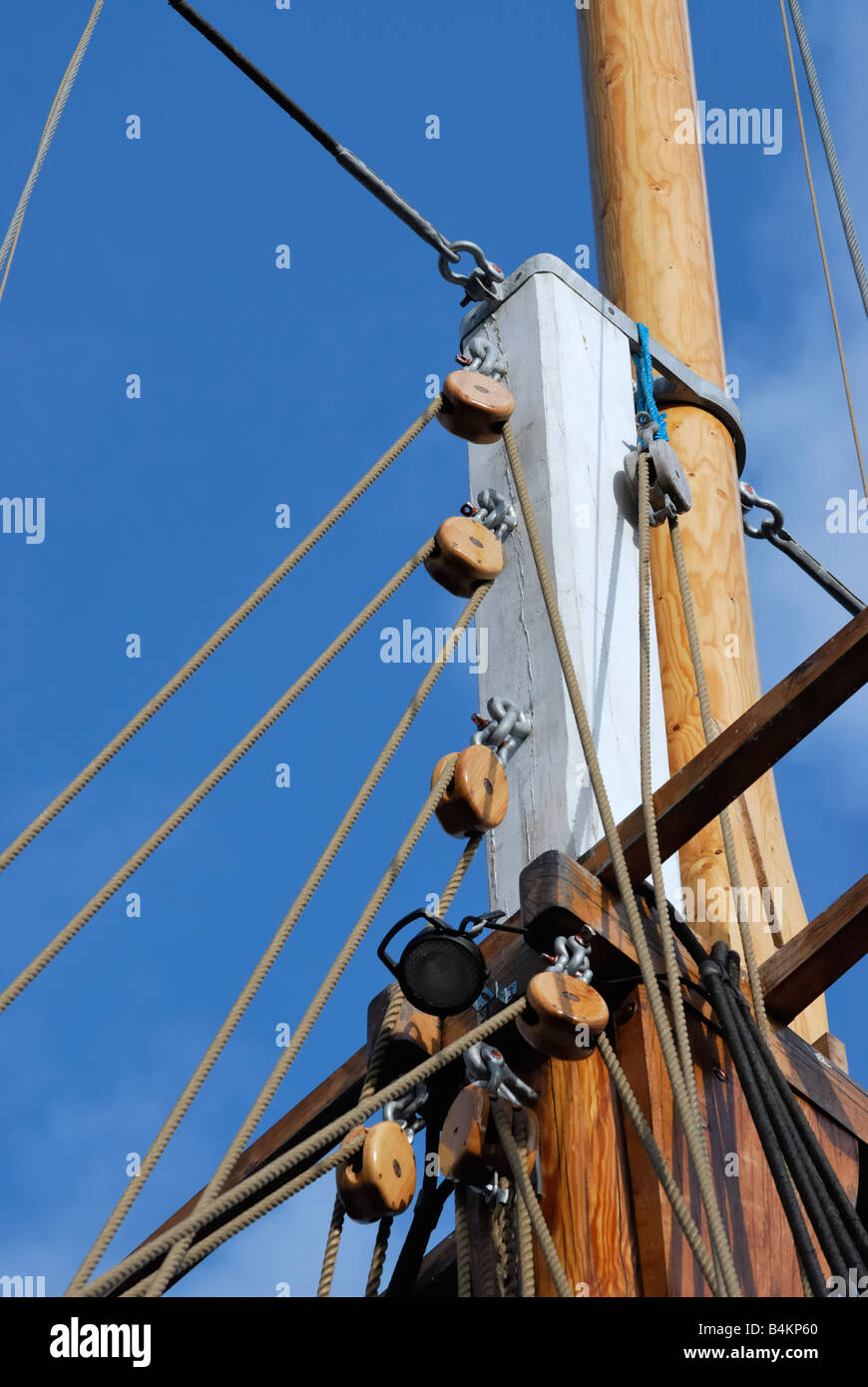 Wooden sail blocks hi-res stock photography and images - Alamy