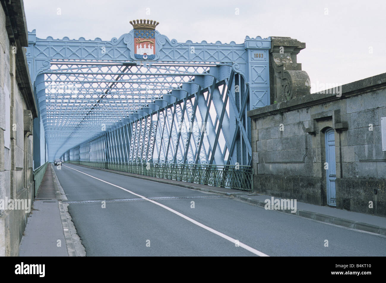 Cubzac bridge over R. Dordogne, by Gustave Eiffel, 1879-80, near ...