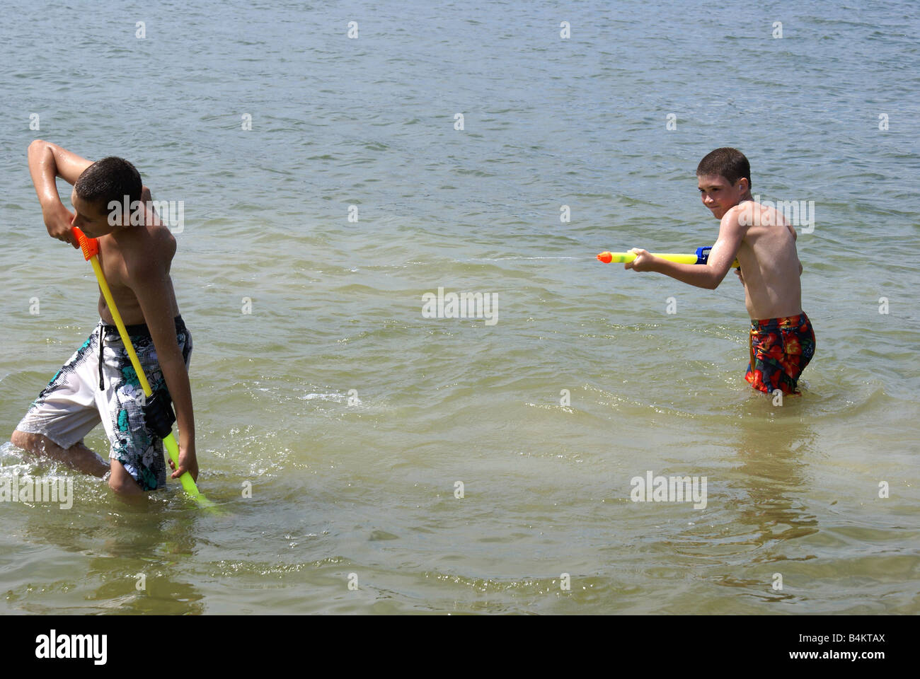 Load water gun hi-res stock photography and images - Alamy