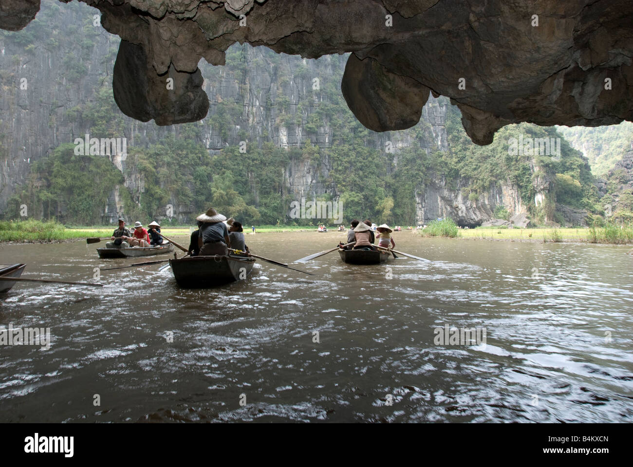 Tam Coc (Three Caves) on the Ngo Dong River, north Vietnam Stock Photo ...