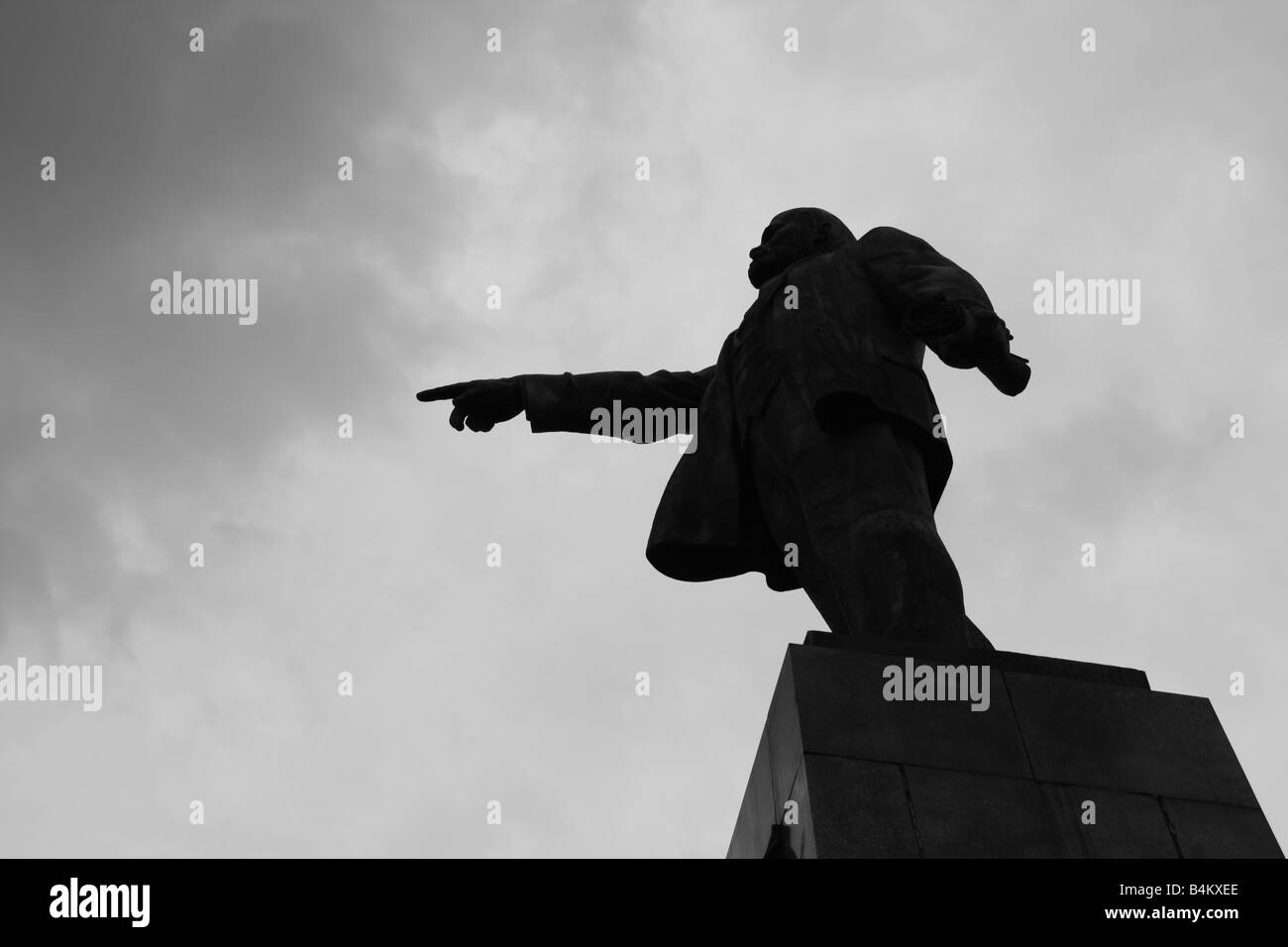 Hand lenin hi-res stock photography and images - Alamy