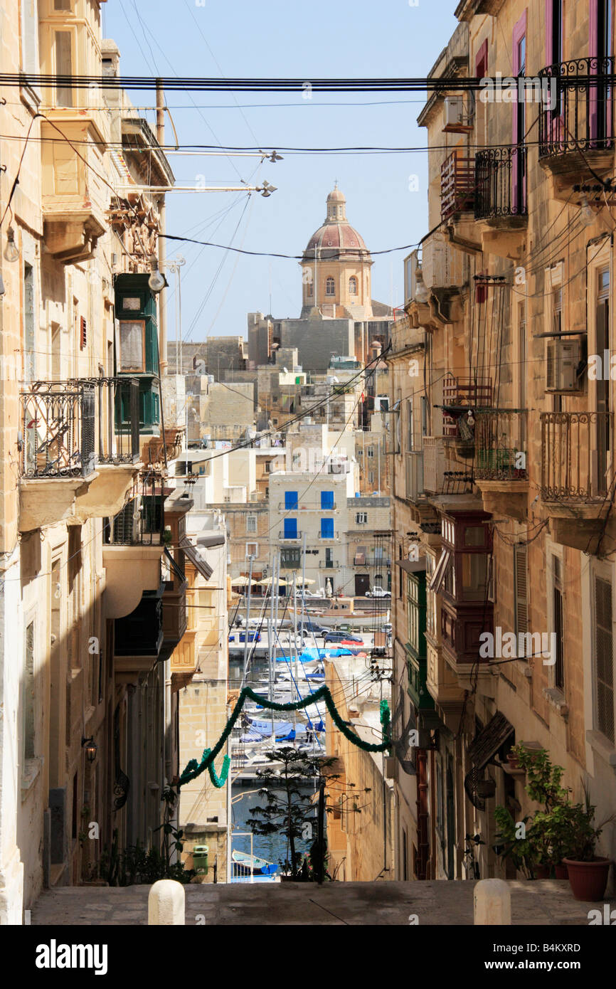 "Triq Il Macina", a typical street in Senglea, Malta Stock Photo - Alamy