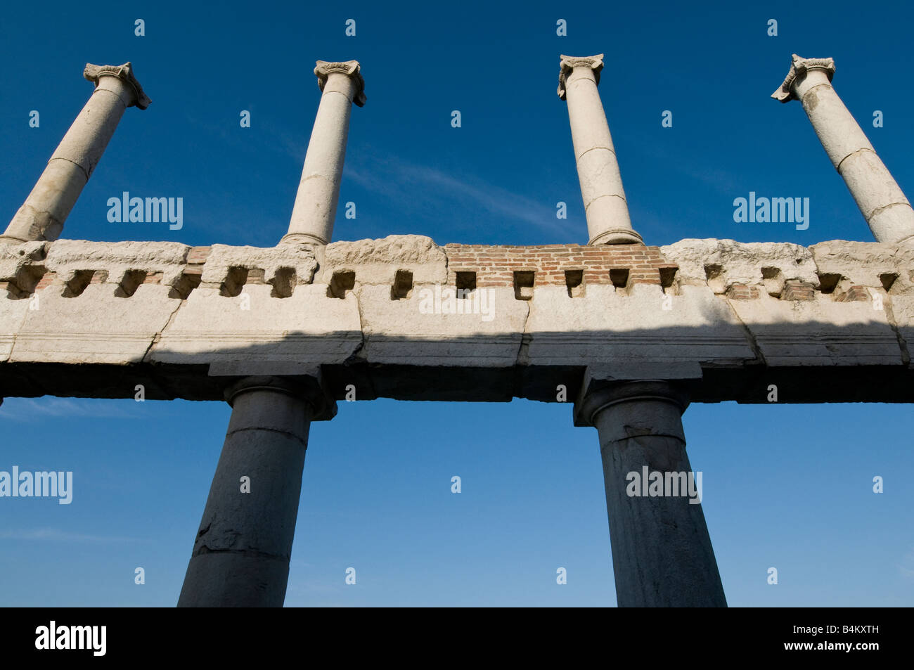 Columns arches capitals in hi-res stock photography and images - Alamy