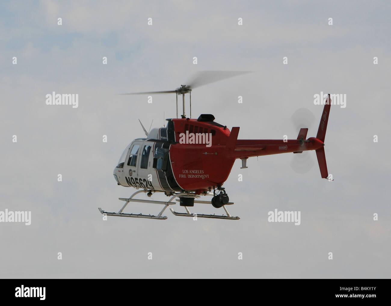 Spotter helicopter hi-res stock photography and images - Alamy