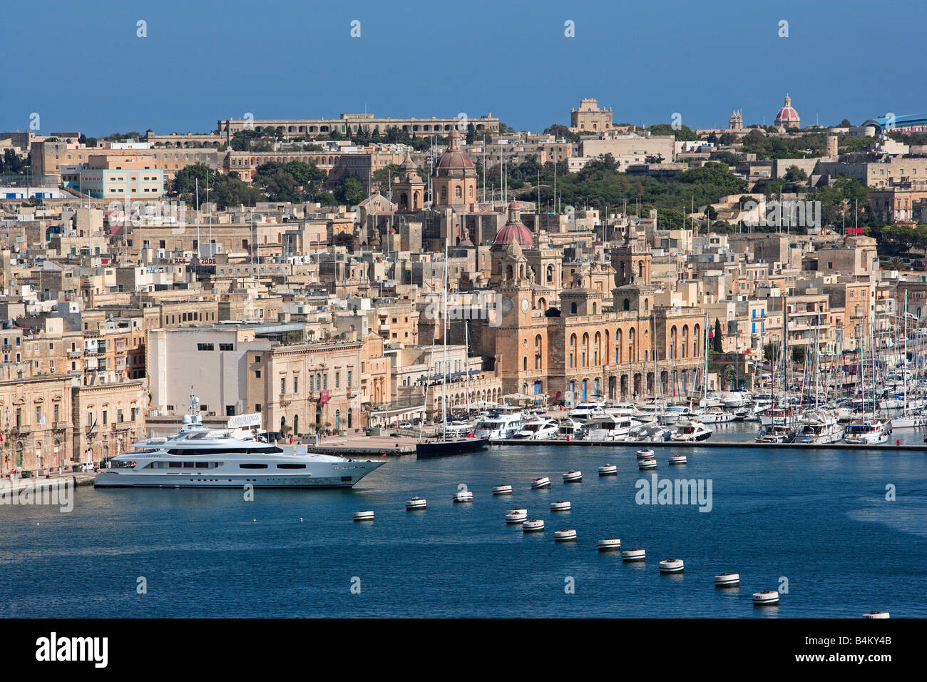 Overview Vittoriosa Waterfront, Cottonera Marina and Dockyard Creek ...