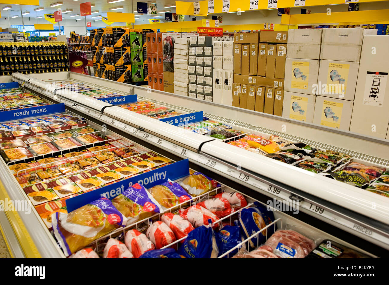 Freezer Frozen Food Aisle Stock Photos & Freezer Frozen Food Aisle ...