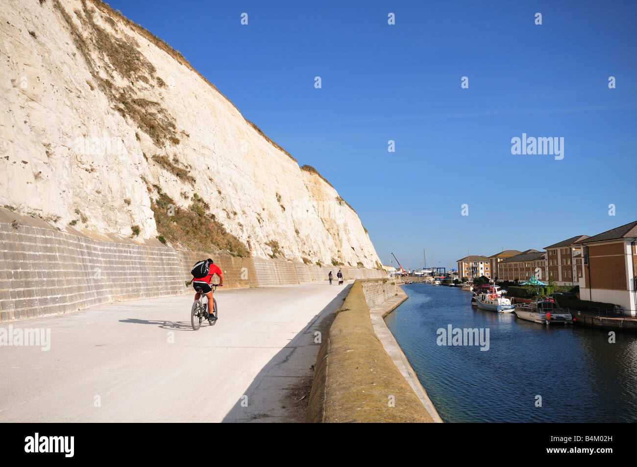 Brighton 'Undercliff Walk', Brighton Marina, East Sussex, England Stock ...