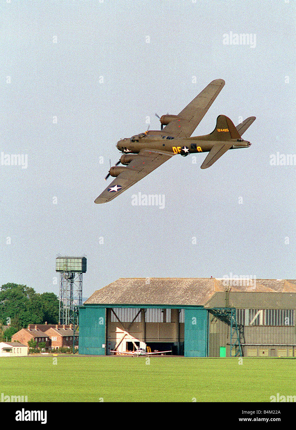 Wroughton airfield hi-res stock photography and images - Alamy