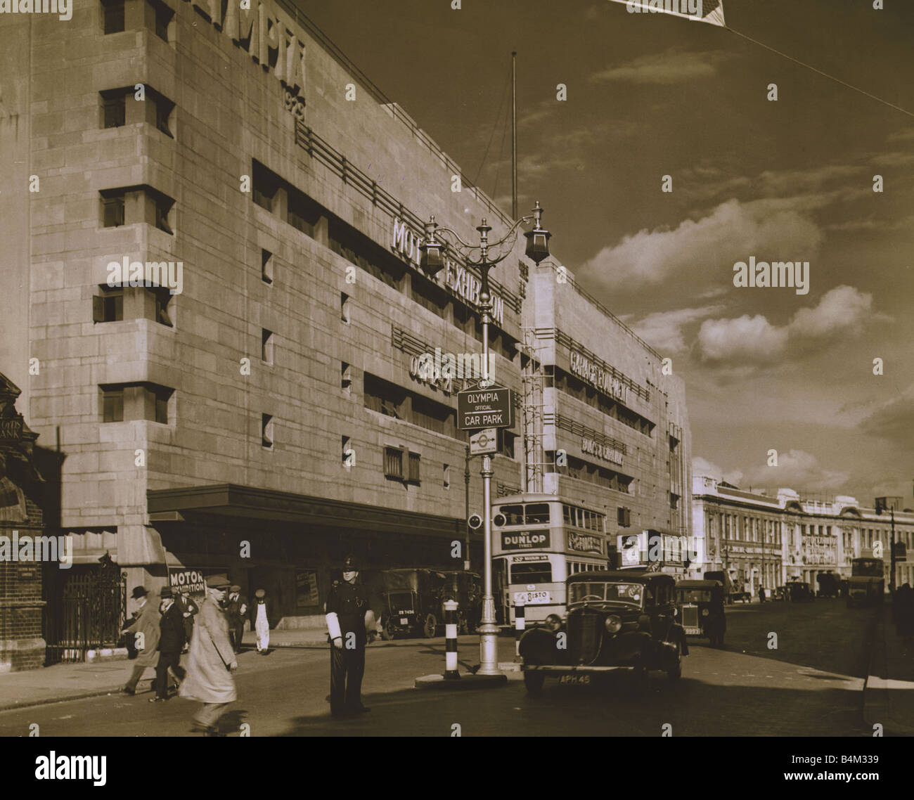 The Olympia exhibition hall in Kensington hosting the 1933 Motor ...