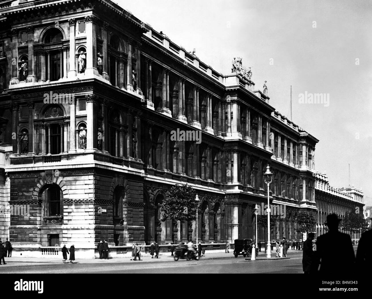 The Home Office in Whitehall London Street Scene Building October 1932 ...