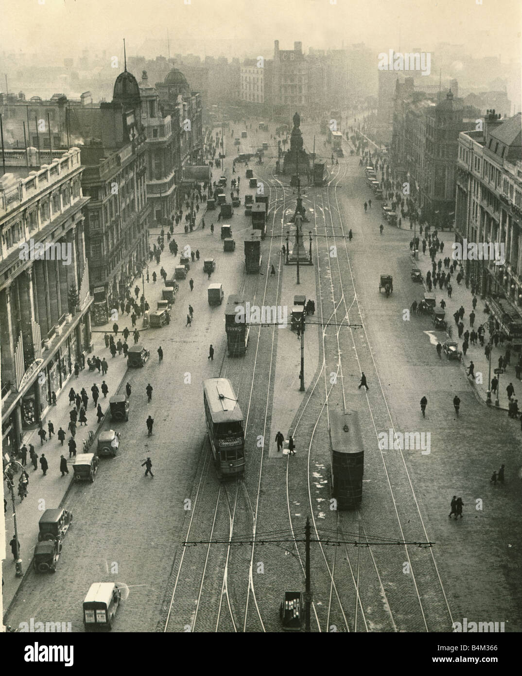 Nelson pillar hi-res stock photography and images - Alamy