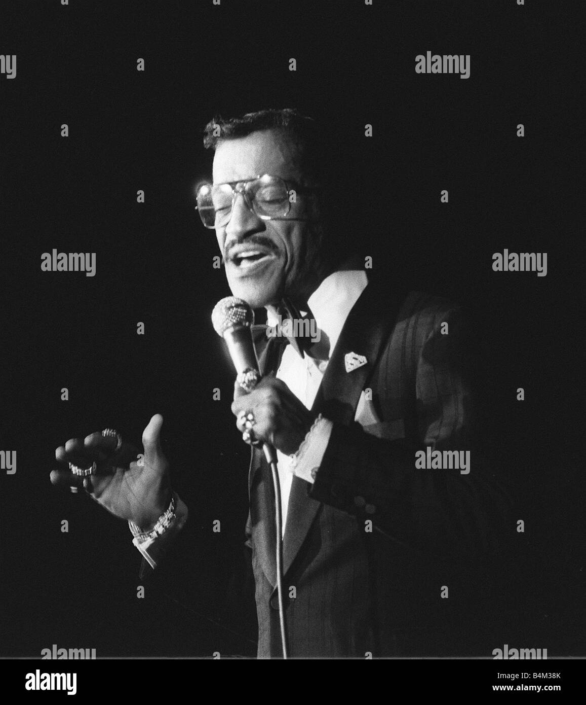 Sammy davis jnr hi-res stock photography and images - Alamy