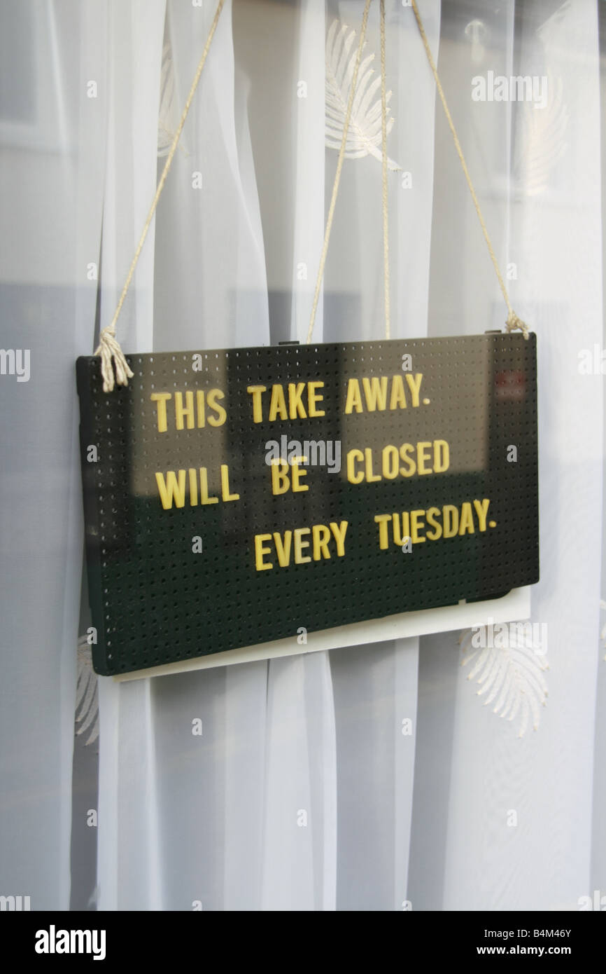 Closed sign chip shop door hi-res stock photography and images - Alamy