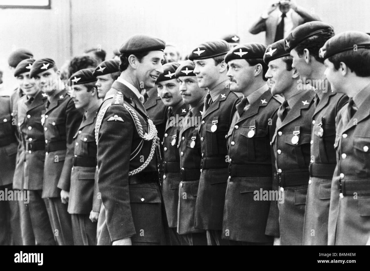Prince charles inspects parachute regiment hi-res stock photography and ...