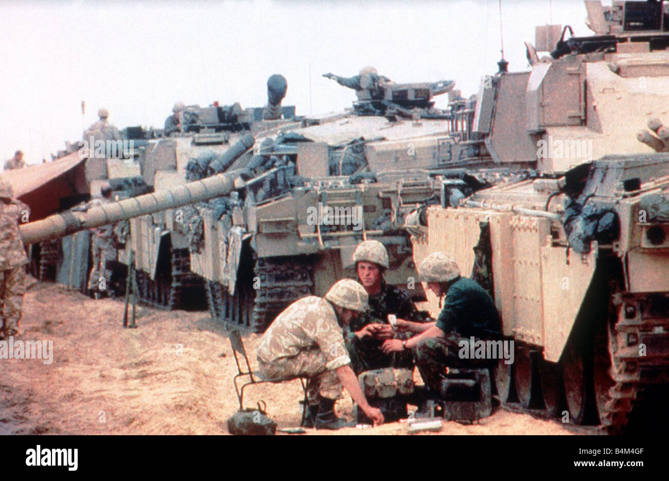 Operation desert storm 1991 hi-res stock photography and images - Alamy