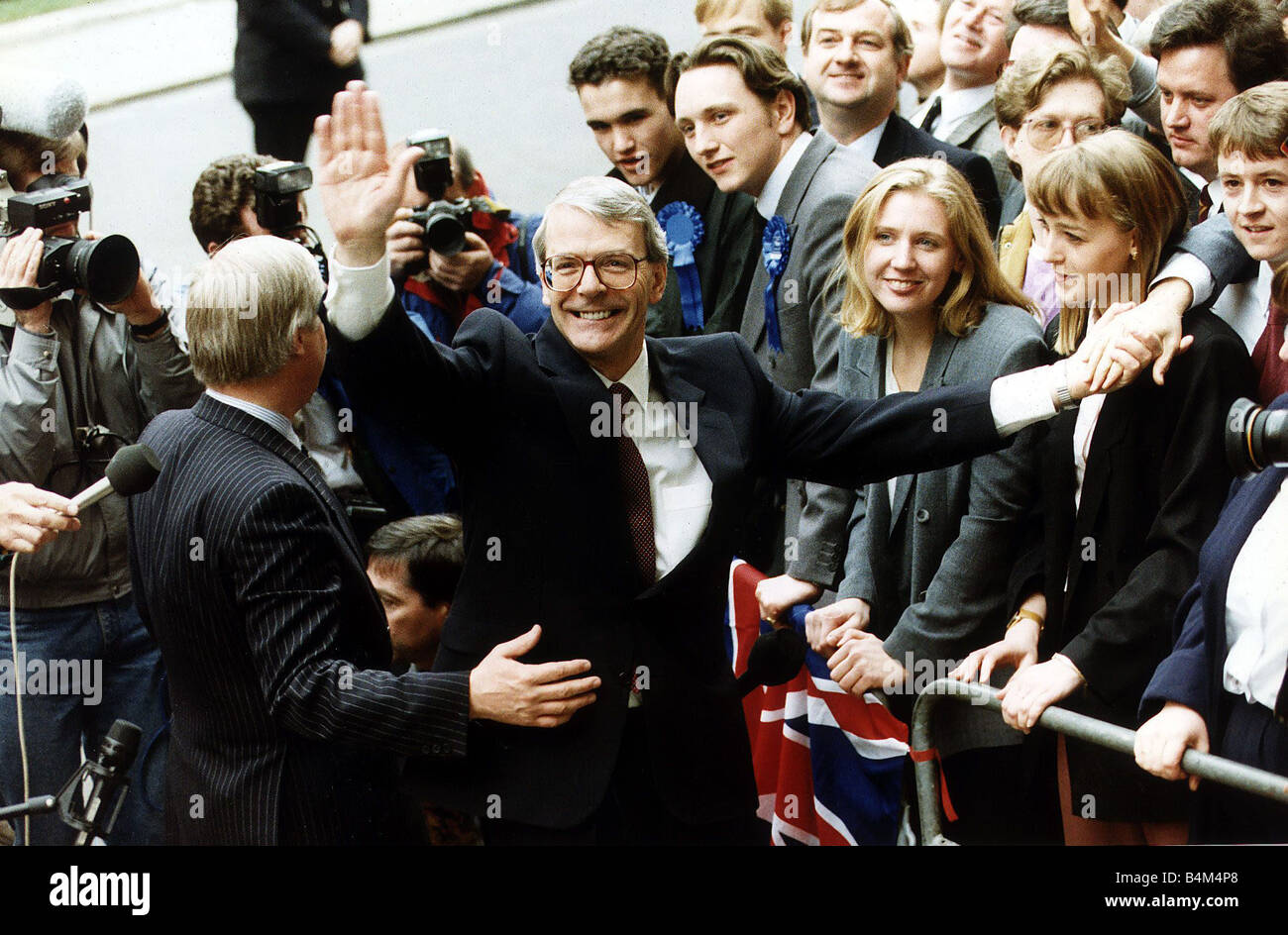 John major 1992 downing street hi-res stock photography and images - Alamy