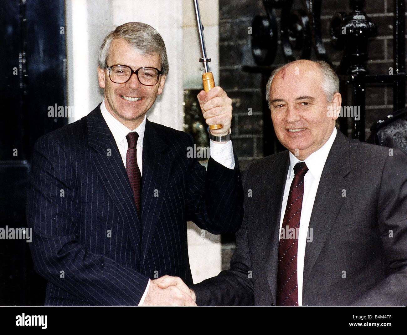 John major prime minister outside hi-res stock photography and images ...
