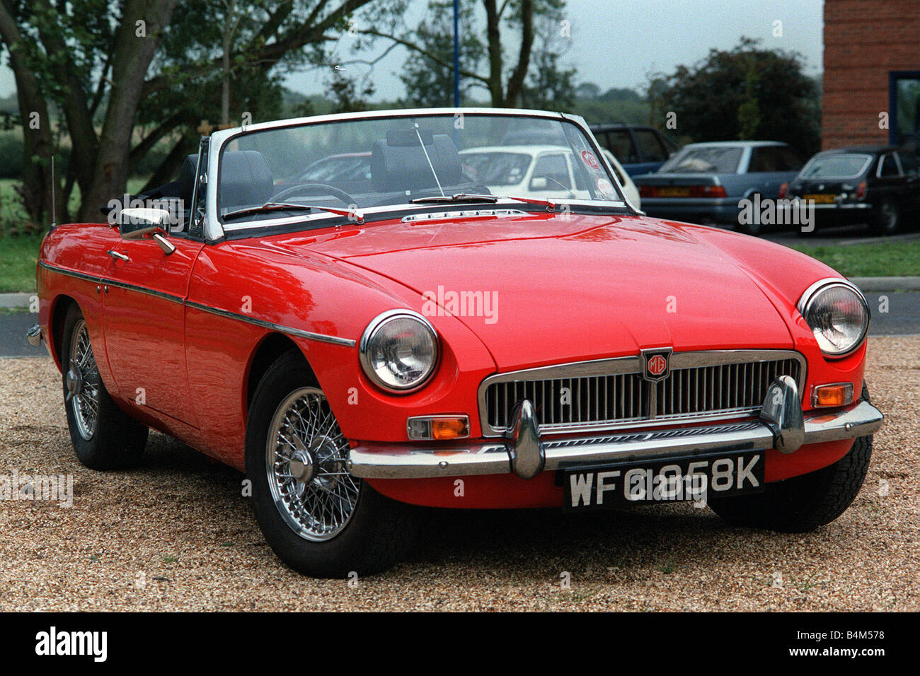 Mg road car hi-res stock photography and images - Alamy